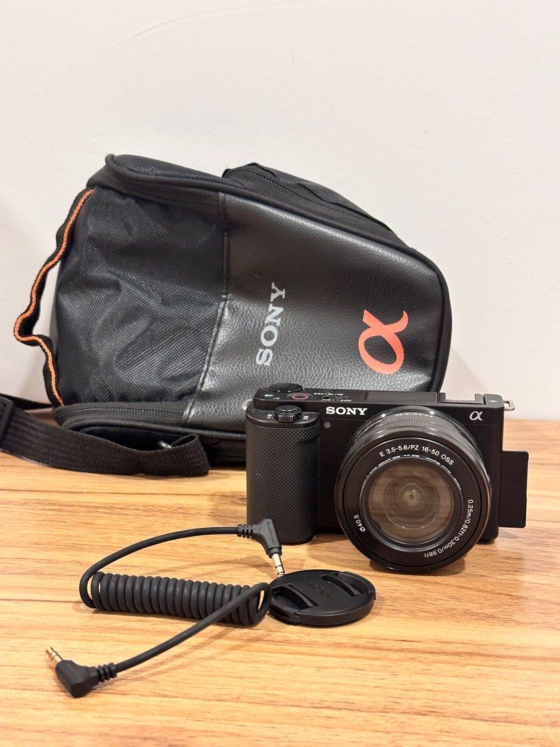 Sony ZVE 10 camera, Photography, Cameras on Carousell