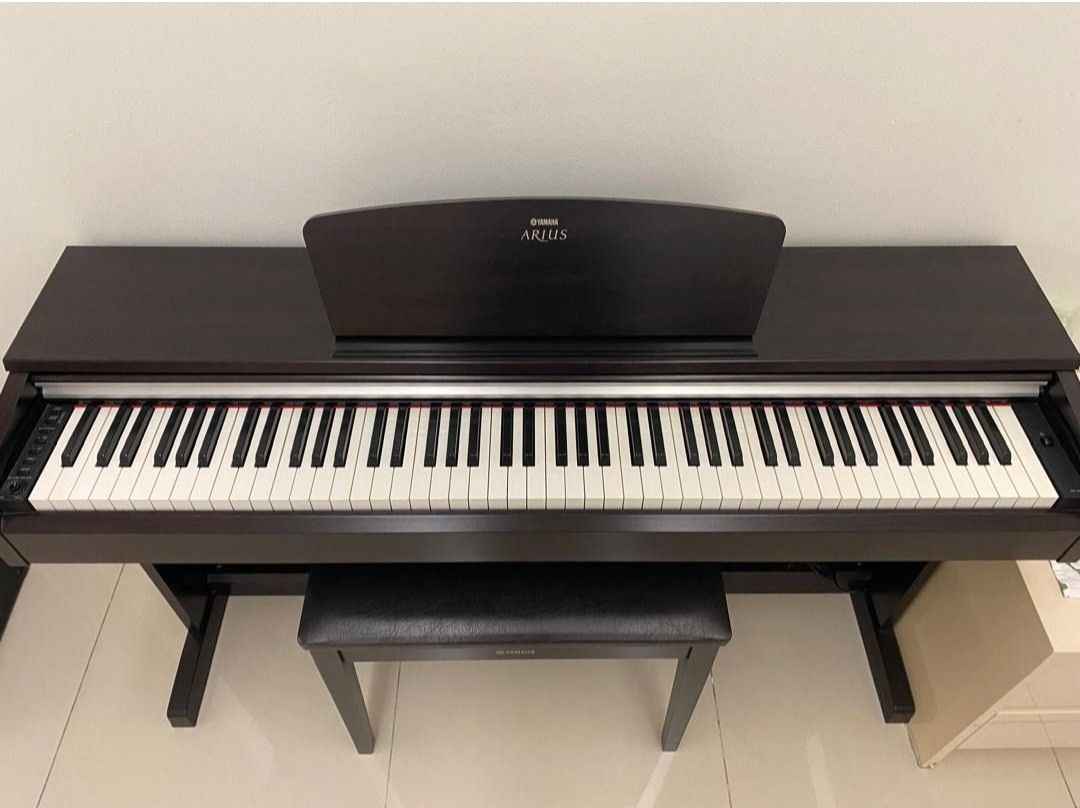 Yamaha Arius Digital Piano, Hobbies & Toys, Music & Media, Musical ...