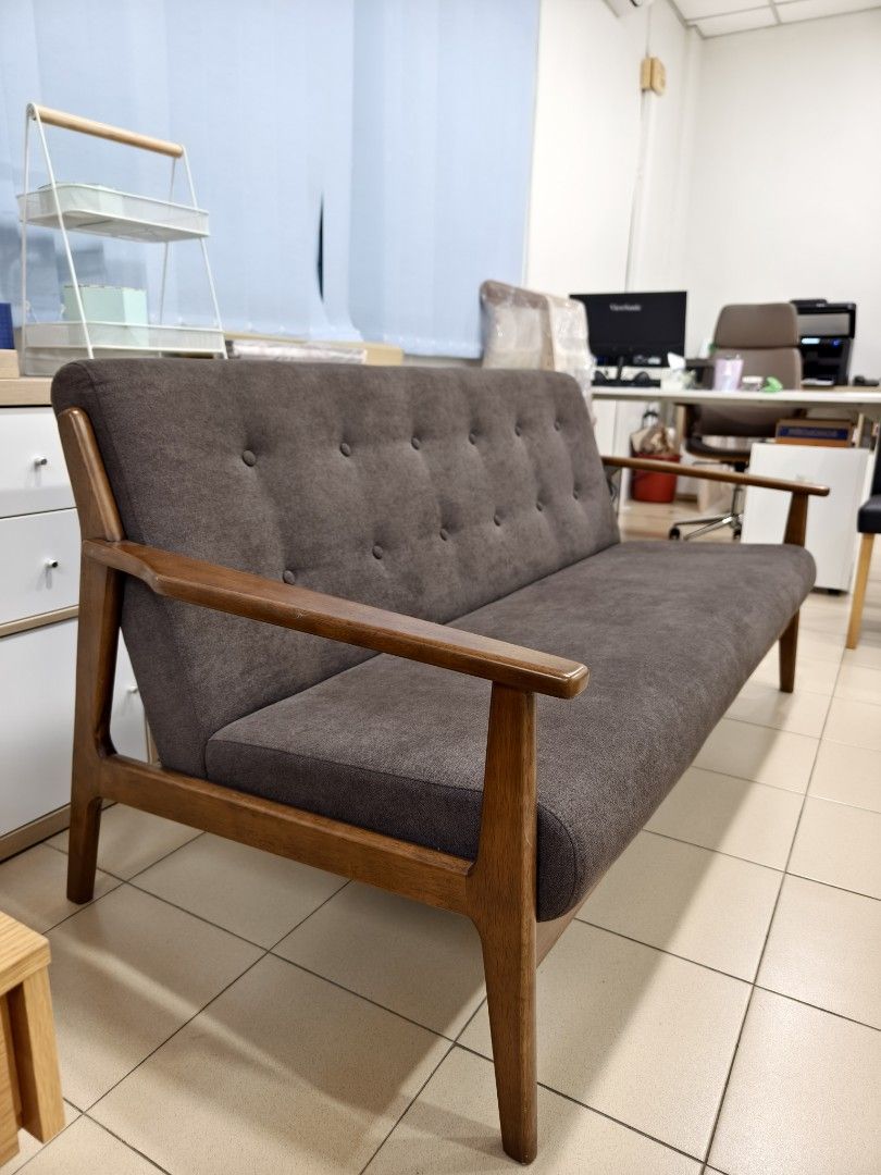 (Display) Solid Rubberwood 3-Seater Sofa 19kg, Sofa Kayu Padu Kayu ...