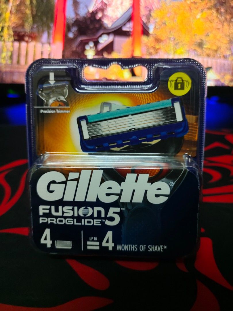 Gillette fusion 5 Proglide/new, Beauty & Personal Care, Men's Grooming ...