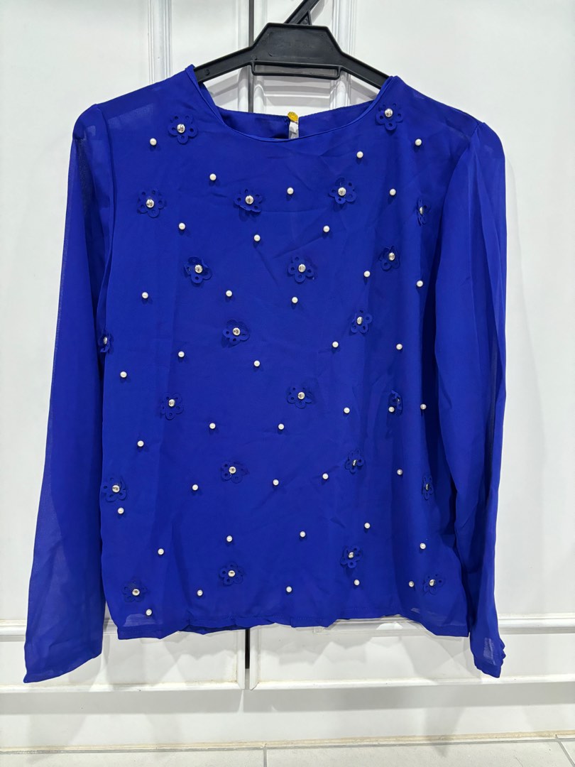 Royal blue top, Women's Fashion, Tops, Blouses on Carousell