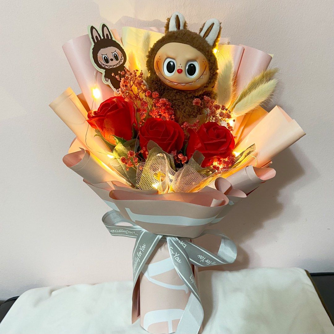 Labubu Flower Bouquet (momo) labubu Bouquet , Hobbies & Toys ...