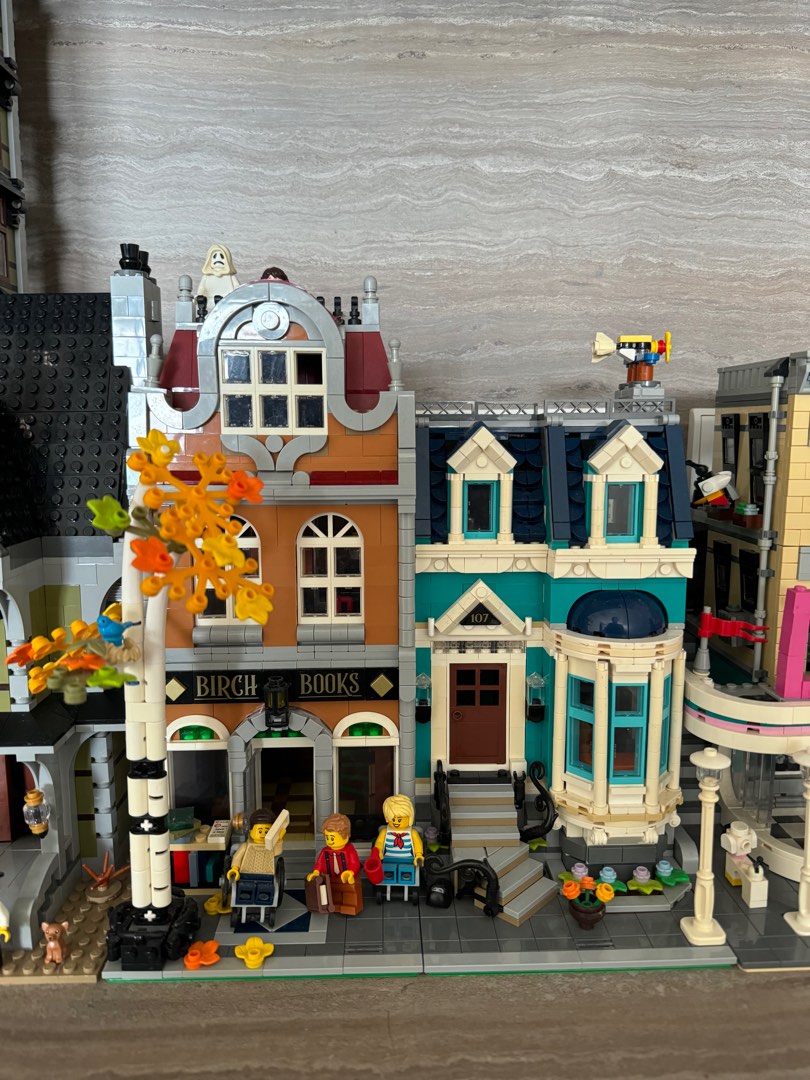 Lego 10270 (retired) 齊件齊盒齊說明書, 興趣及遊戲, 玩具 & 遊戲類 - Carousell