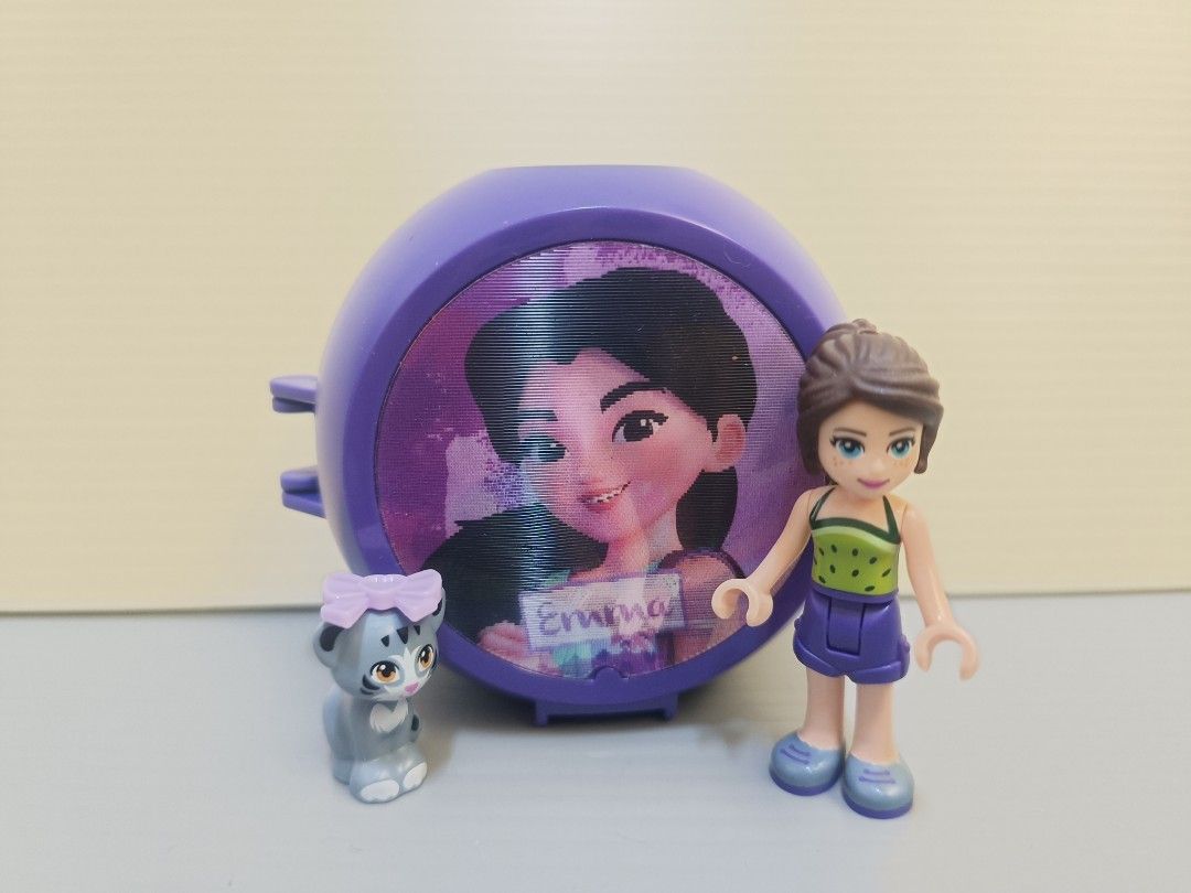 A-Lego Emma photo studio pod /B- Polly Pocket ice cream parlor and ...