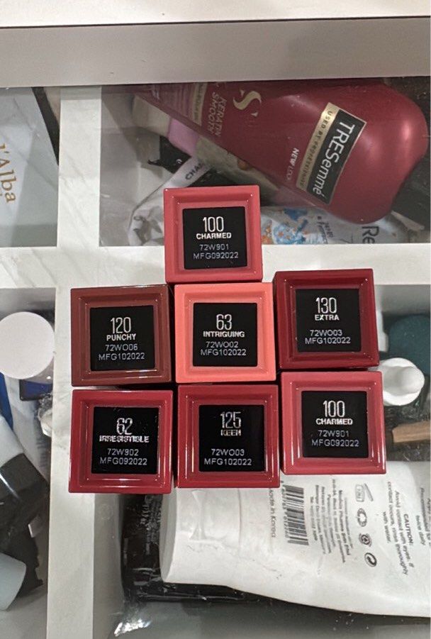 Maybelline Super Stay Vinyl Ink Liquid Lipstick (Punchy, Intriguing ...