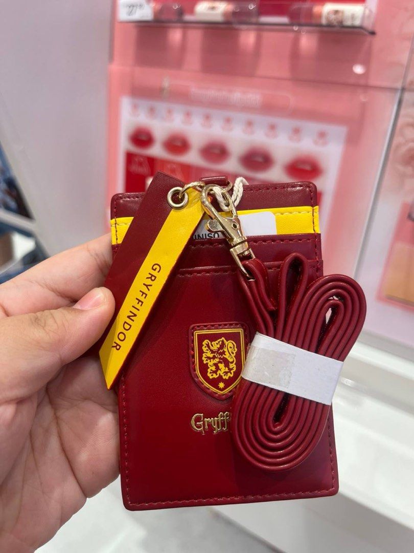 Miniso x Harry Potter Lanyard Gryffindor (Preorder), Hobbies & Toys ...