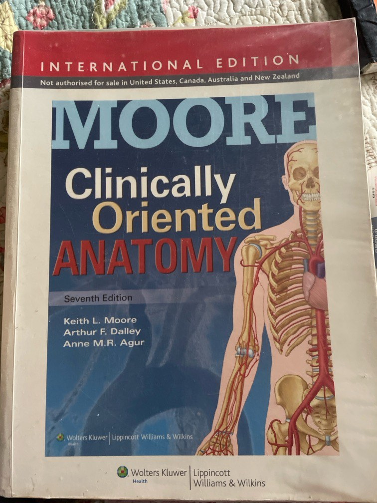 Moore anatomy, Hobbies & Toys, Books & Magazines, Textbooks on Carousell