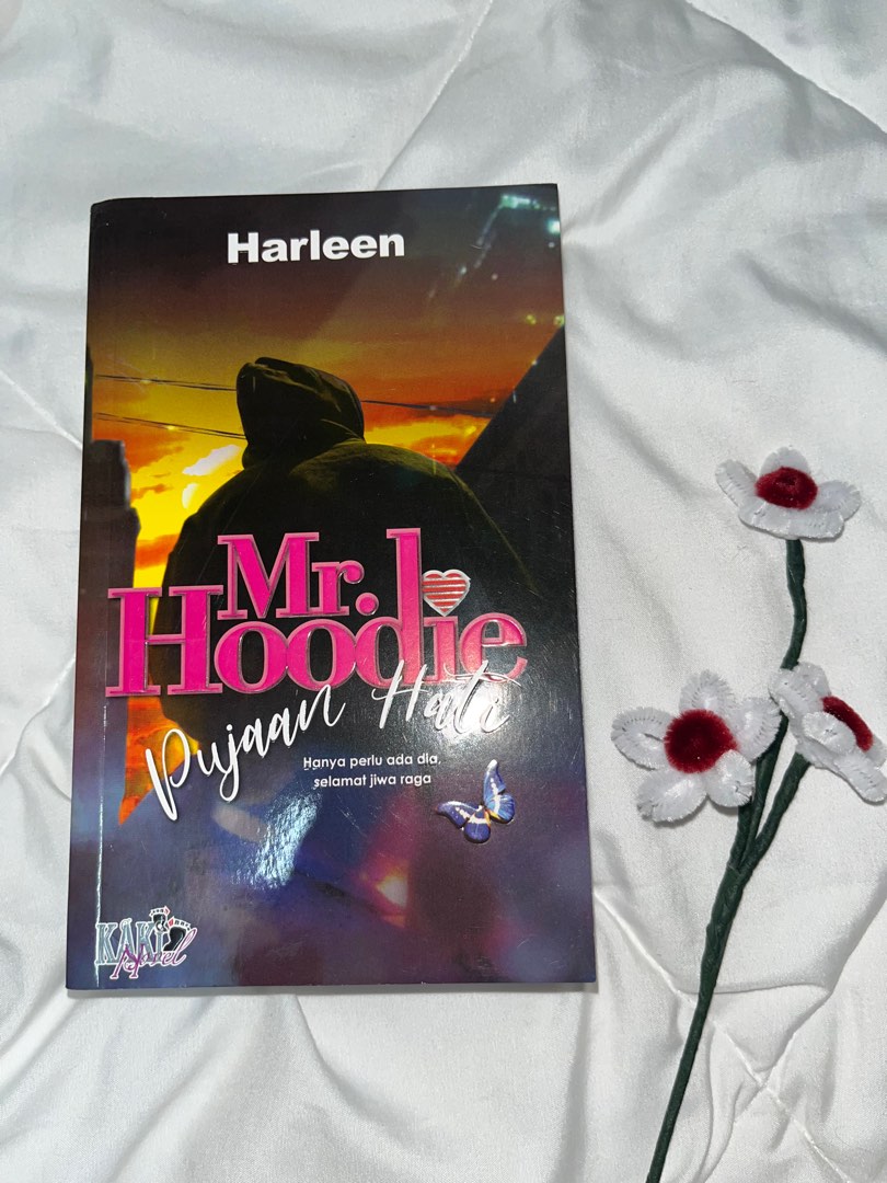 Mr Hoodie Pujaan Hati by Harleen, Hobbies & Toys, Books & Magazines ...