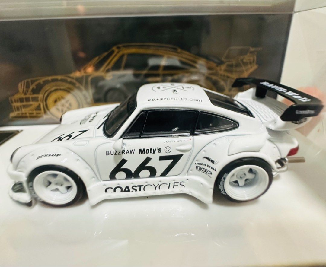 PORSCHE 964 RWB GUNDAM / PORSCHE RWB 930 GT WING WHITE 667 LIVERY ...