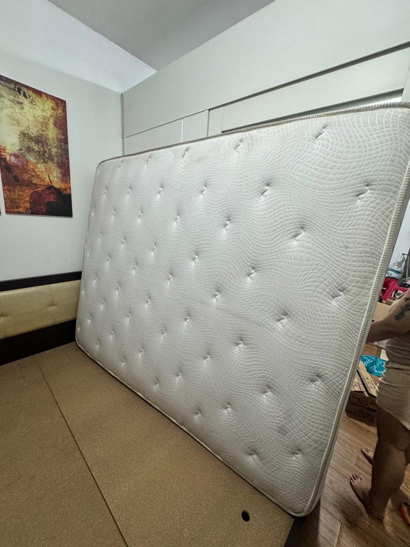 Salem Ecclente - Queen size Spring Bed Mattress, Furniture & Home ...