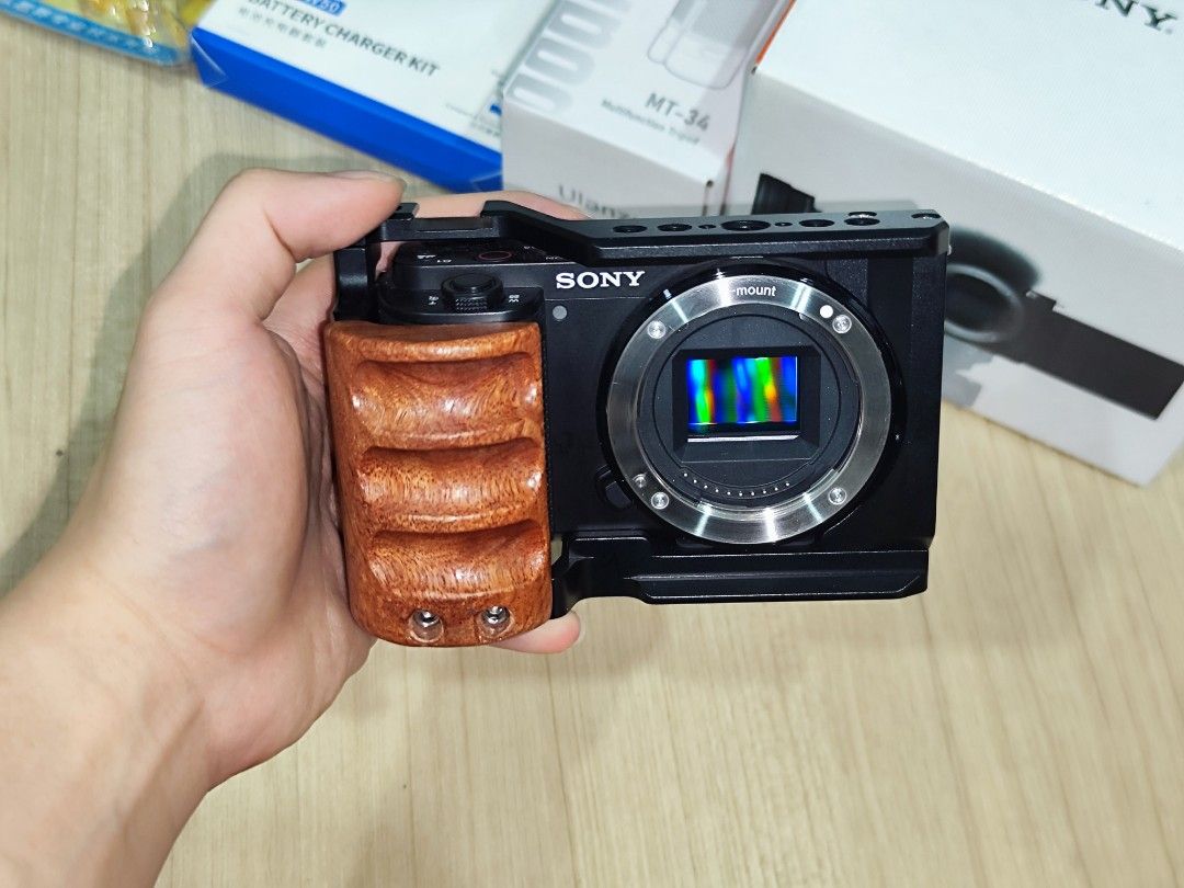 Sony ZV-E10 + SIGMA 16mm F1.4 DC DN (Camera Body Rig Kit Lens Combo ...