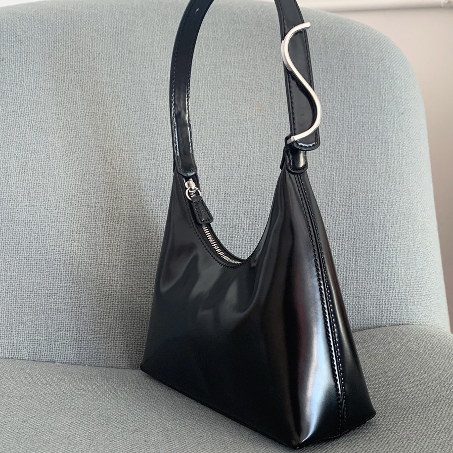 STAUD Scotty Bag in Black, Women's Fashion, Bags & Wallets, Shoulder ...