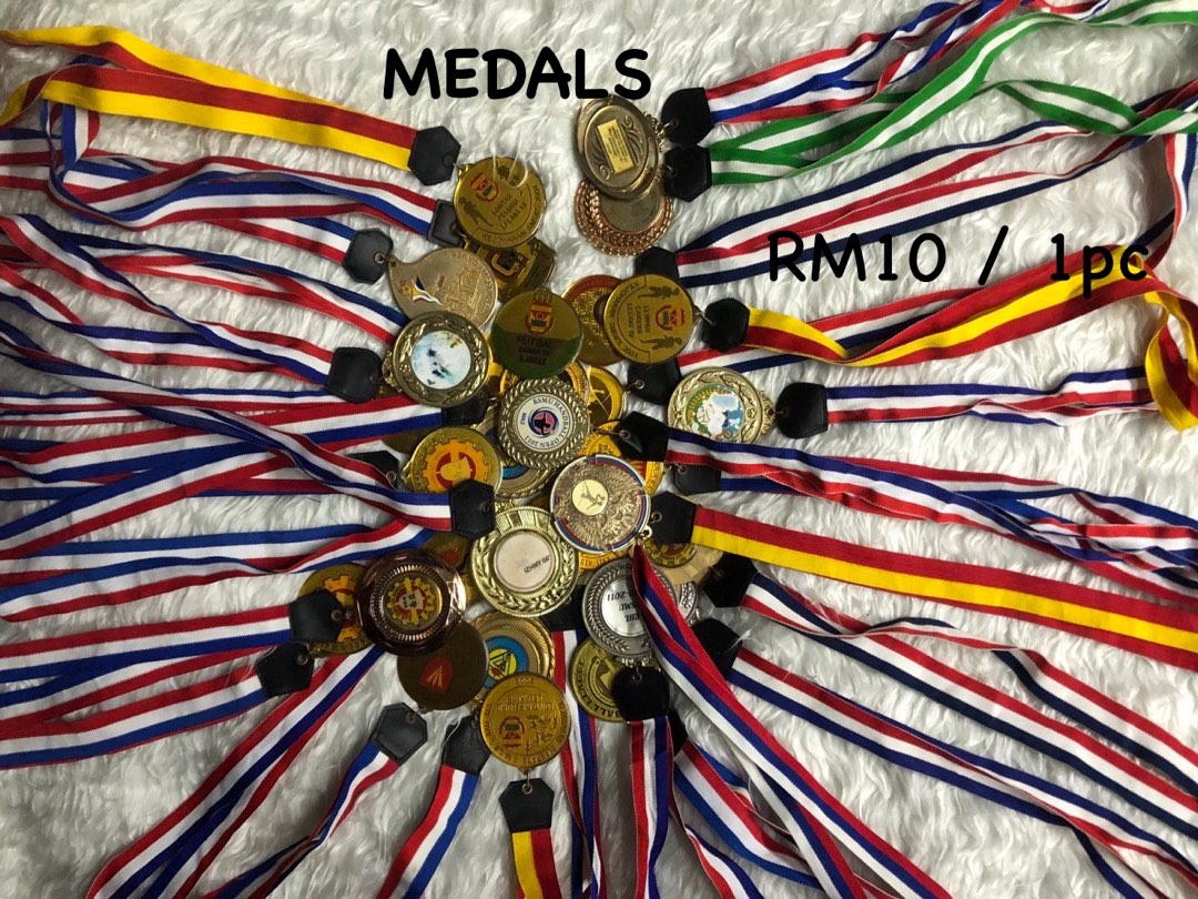 Trophy trophies medals Plaque Plak Piala Terpakai used sports For ...