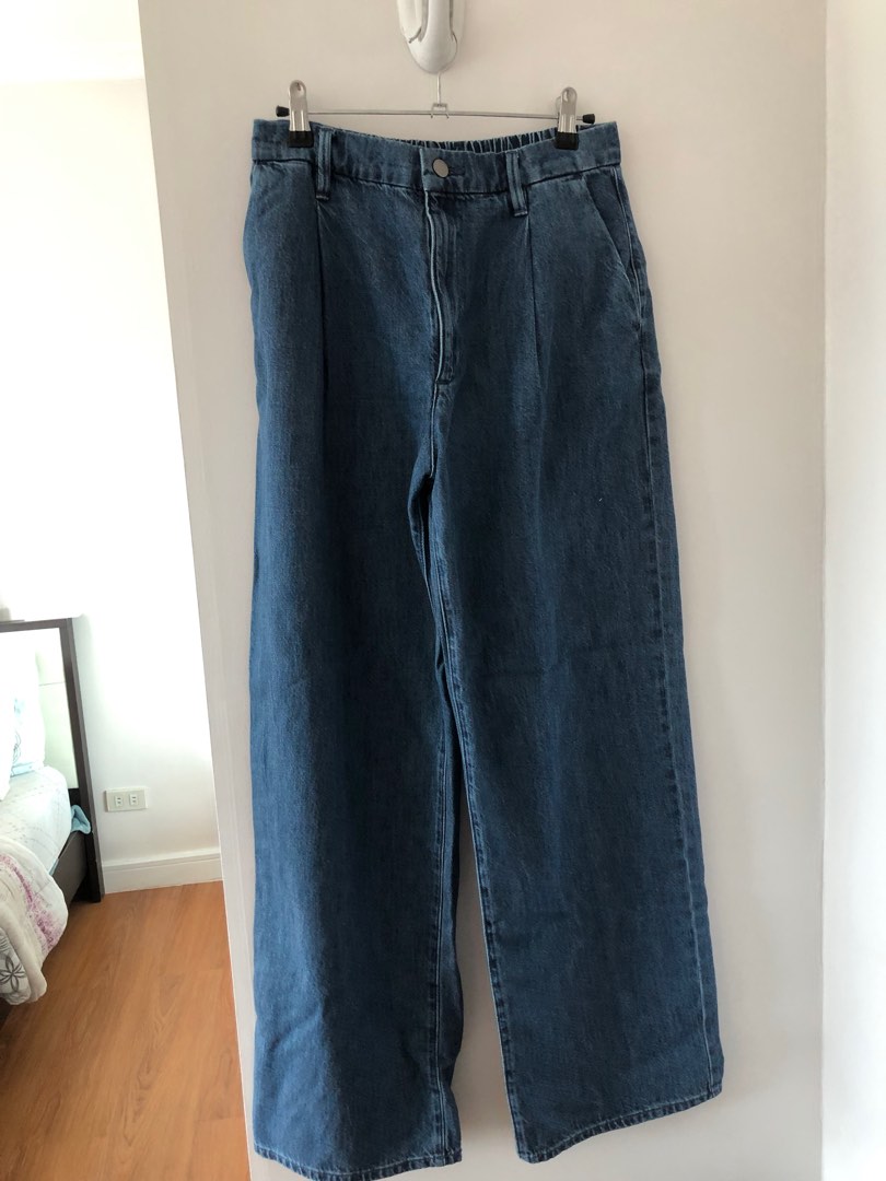 Uniqlo Drapey denim pleated pants, Women's Fashion, Bottoms, Jeans on ...
