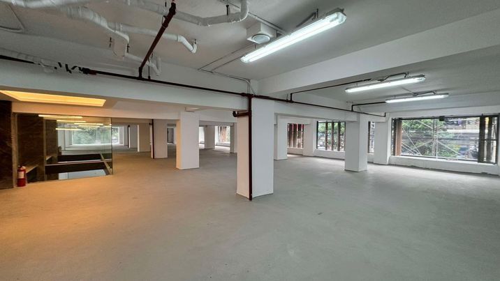 8 Storey, Commercial Building for Sale in Scout Area Tomas Morato ...