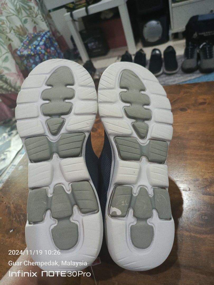 9UK Skechers Ultra Go slip-on, Men's Fashion, Footwear, Sneakers on ...