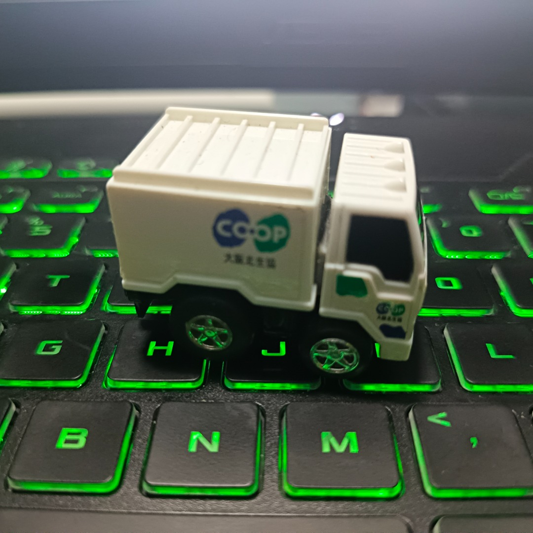 ChoroQ Co-op Truck, Hobbies & Toys, Toys & Games on Carousell