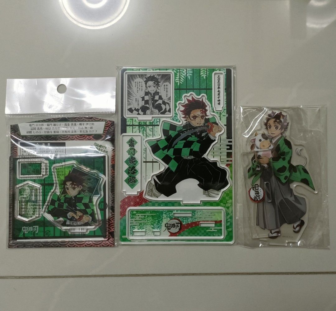 Demon Slayer Tanjiro Standee Set, Hobbies & Toys, Memorabilia ...