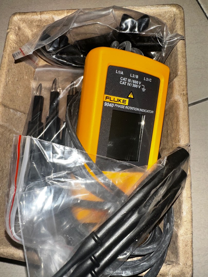Fluke 9040 Phase Rotation Tester, CAT III 600 V, CAT IV 300 V, 400Hz ...