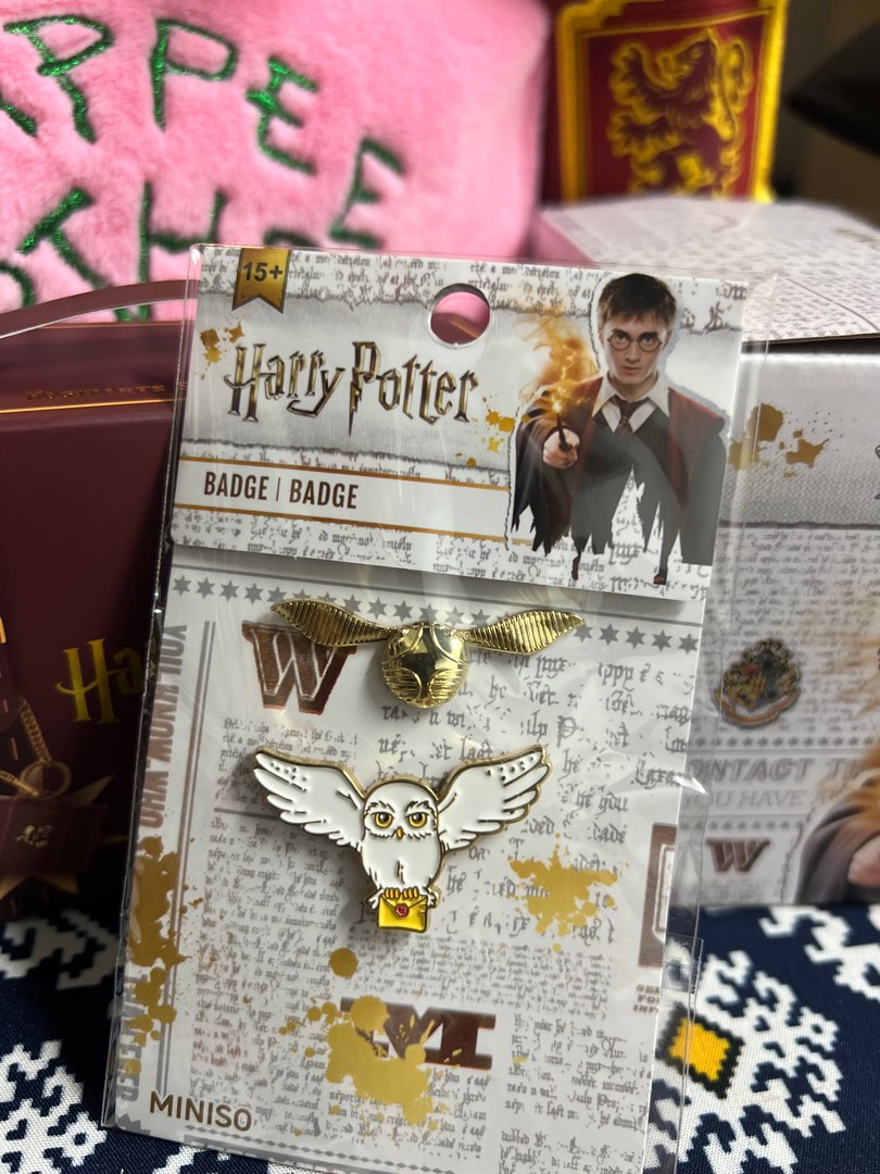 Harry Potter Miniso Limited Pin Snitch Hedwig, Hobbies & Toys ...