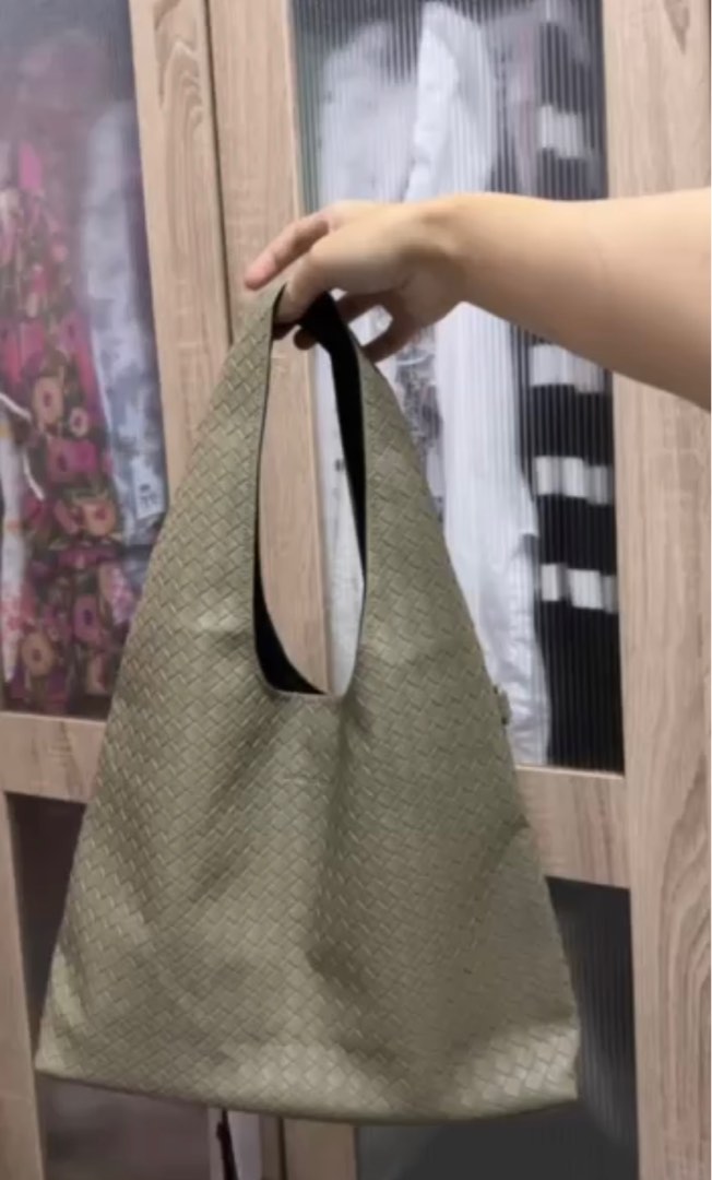 Limited studio beg, Women's Fashion, Bags & Wallets, Shoulder Bags on ...