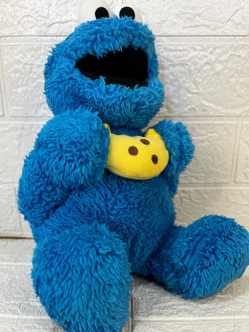 Sesame Street Character: Cookie Monster Baskin Robbins Colab Blue Plush ...