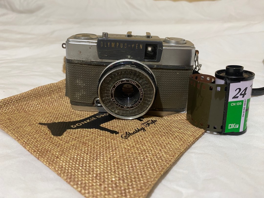vintage 1968 OLympus Pen EES 2 Film camera good working condition free ...