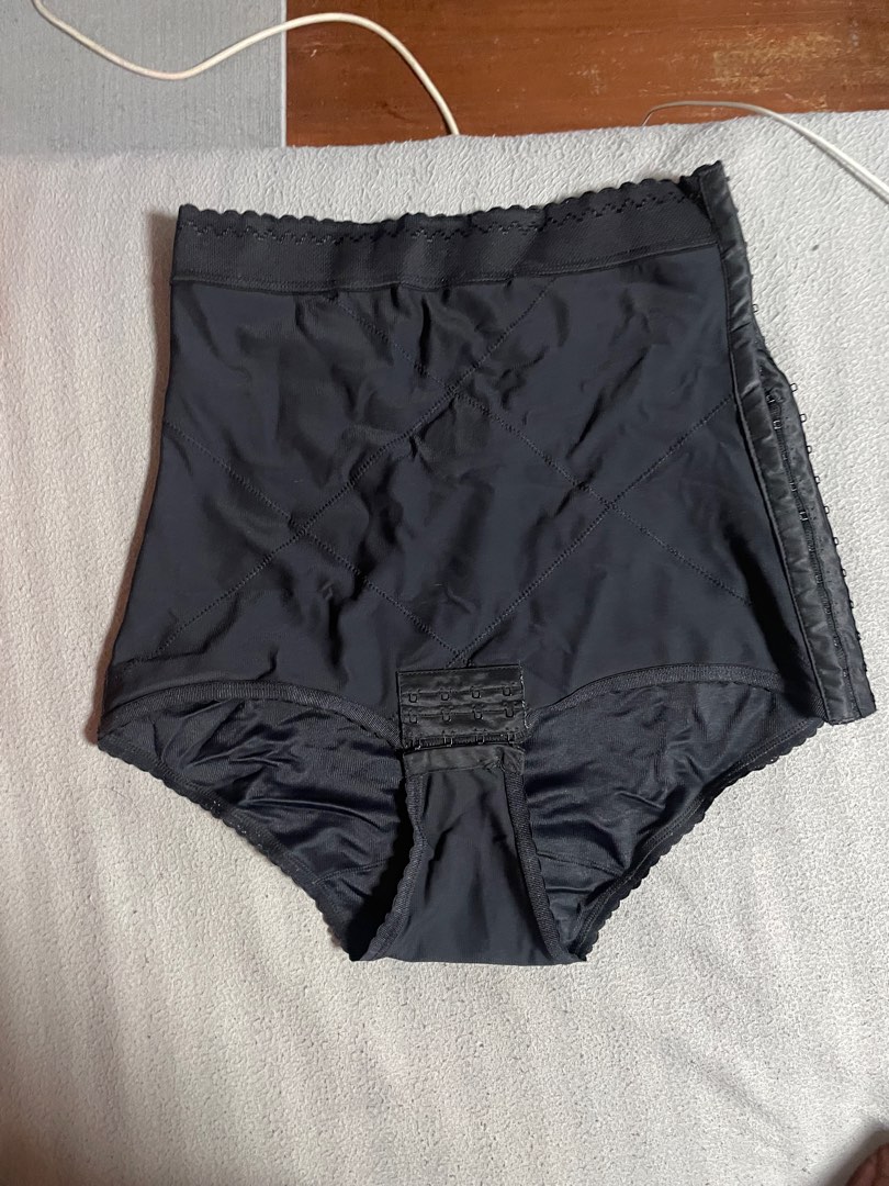 WINK Binder XL, Women's Fashion, Maternity wear on Carousell