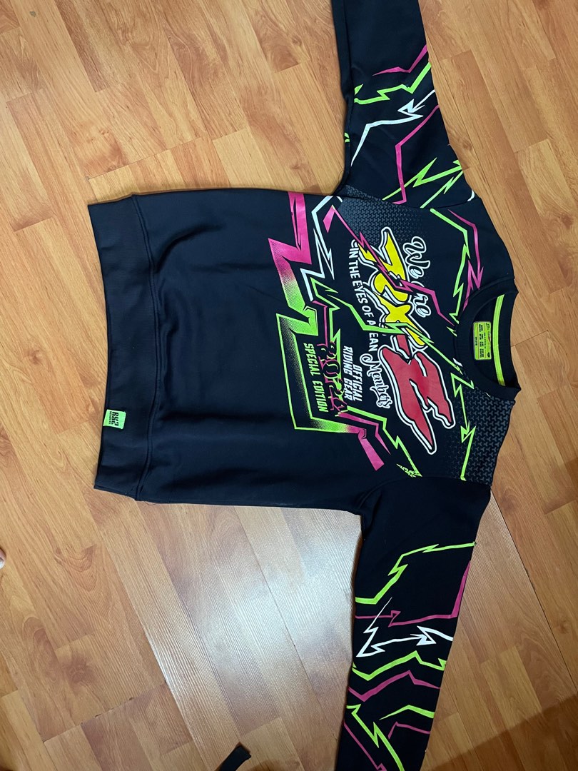 baju rxz member original rm125, Men's Fashion, Activewear on Carousell