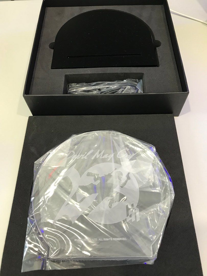 Devil May Cry 20th Anniversary Prime 1 Studio Fan Goods LED Acrylic ...
