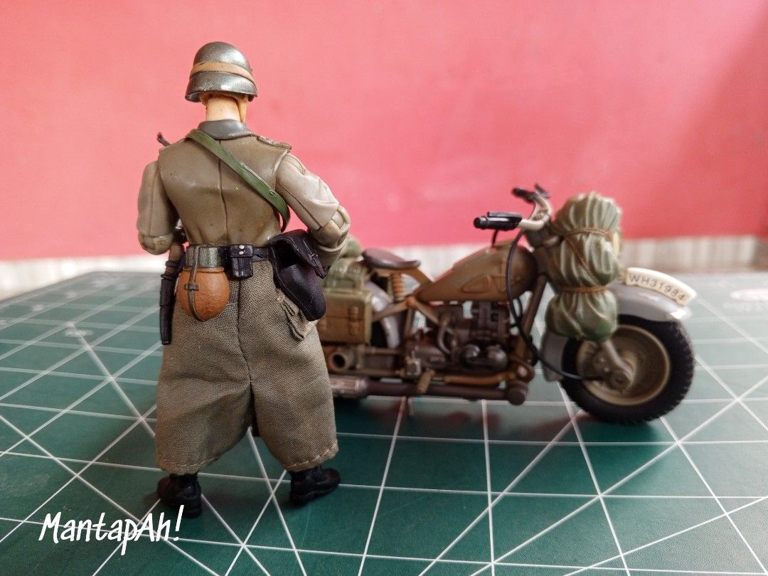 German Soldier with Motorcycle Action Figures - Indiana Jones Last ...