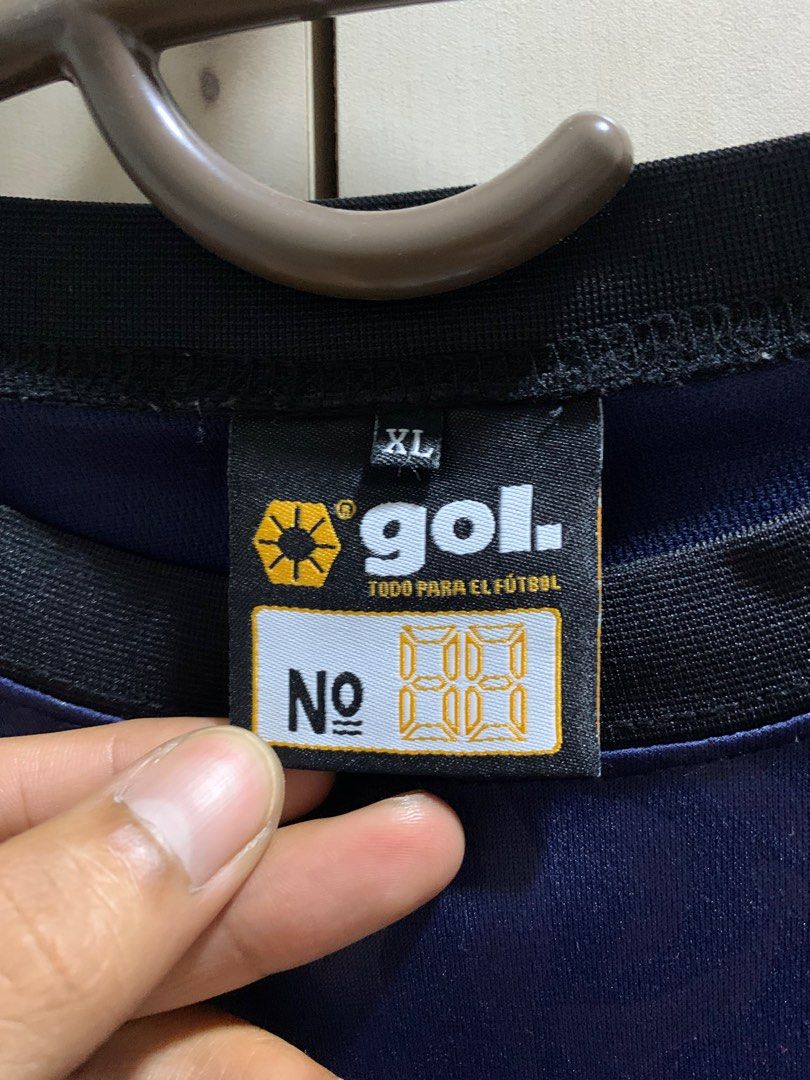 Gol deporters jersey, Men's Fashion, Activewear on Carousell