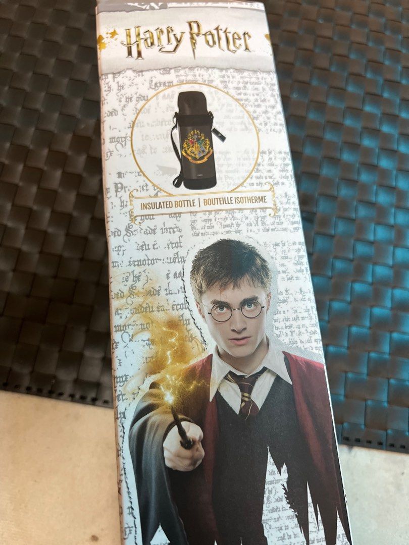 Harry Potter X Miniso insulated bottle with carrier, Hobbies & Toys ...