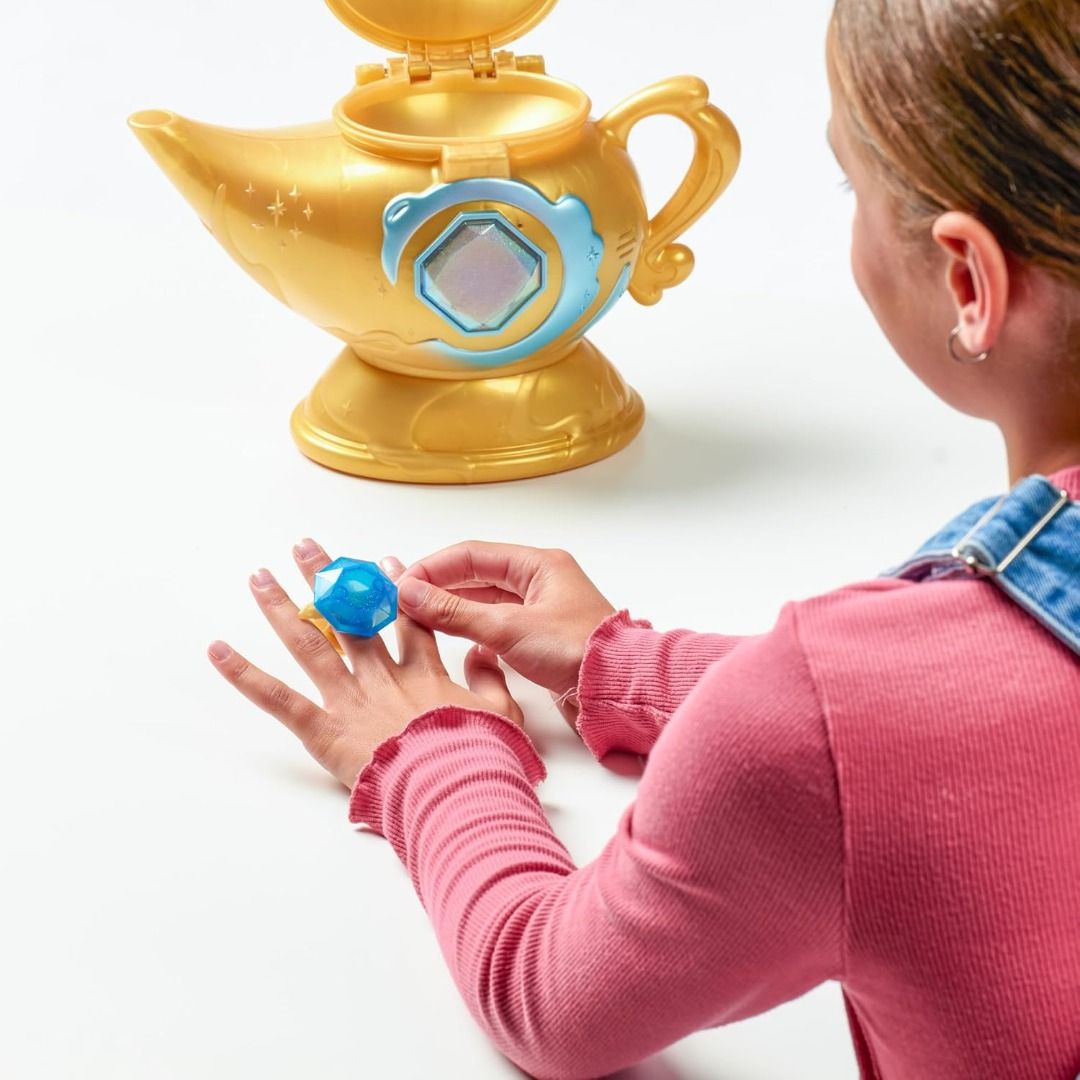 Magic Mixies Magic Genie Lamp with Interactive 8" Blue Plush Toy and 60 ...