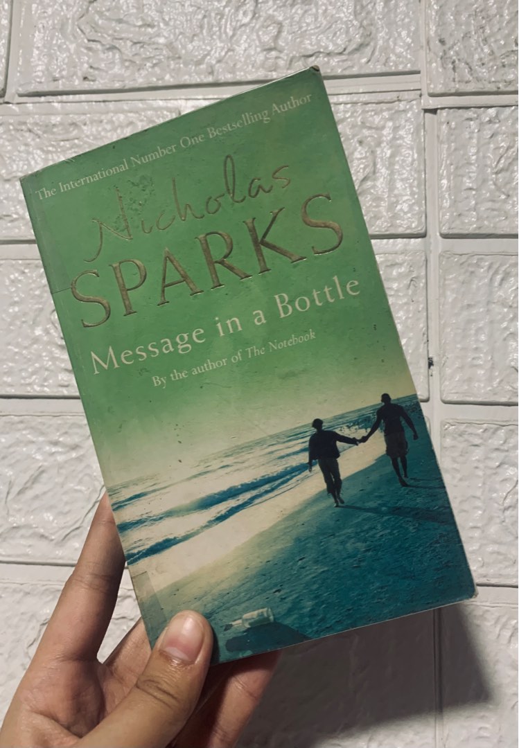 Message in a Bottle by Nicholas Sparks, Hobbies & Toys, Books ...