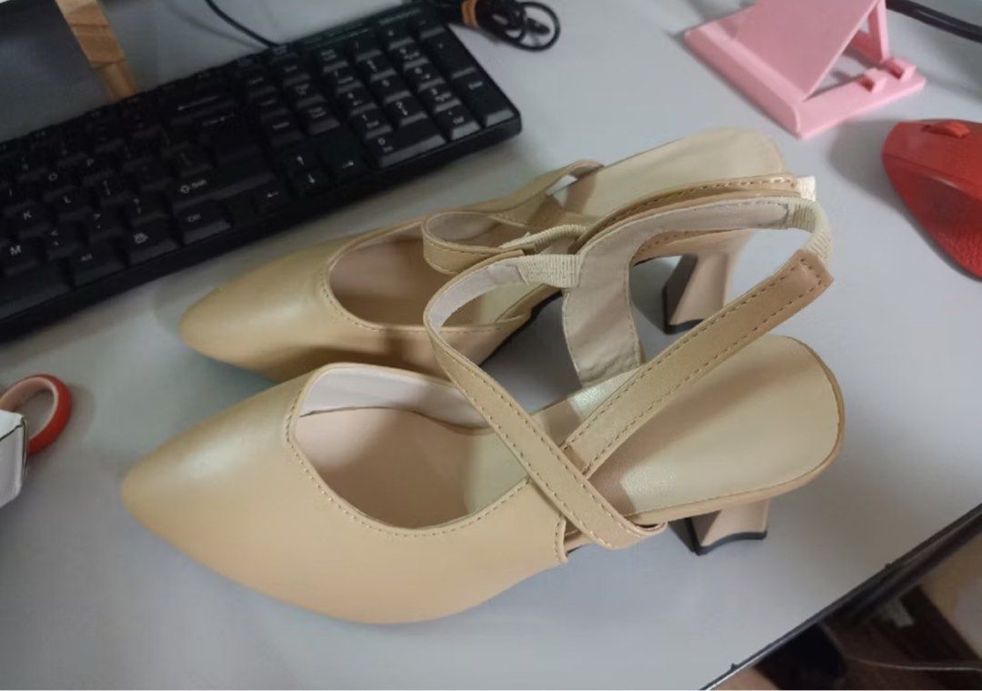 Nude colour cover toes heels, Women's Fashion, Footwear, Heels on Carousell