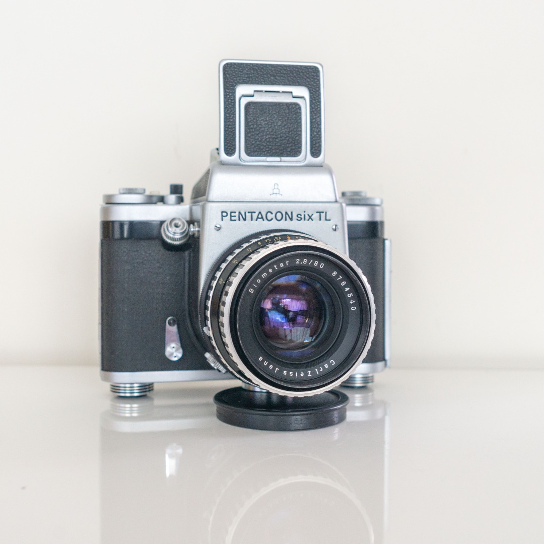 Pentacon Six TL Medium Format camera with Carl Zeiss Jena Biometar 2,8/ ...
