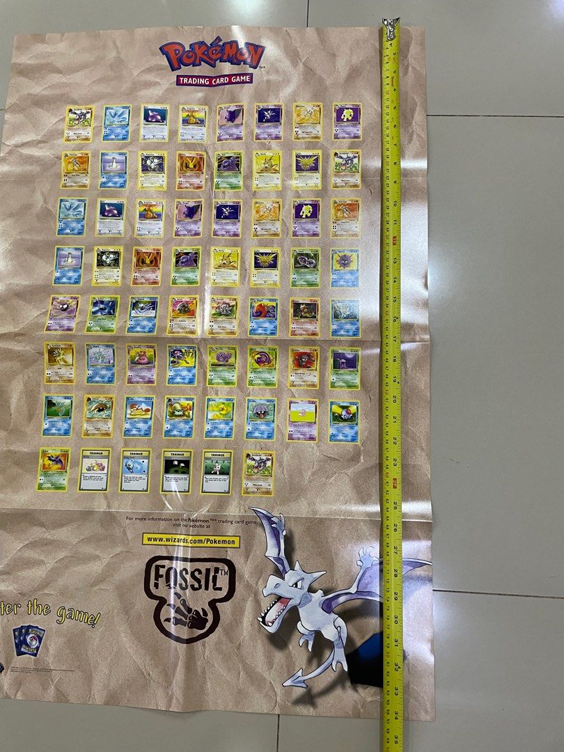 Pokemon vintage ( year 2000) Fossil wizard of the coast Rare store ...