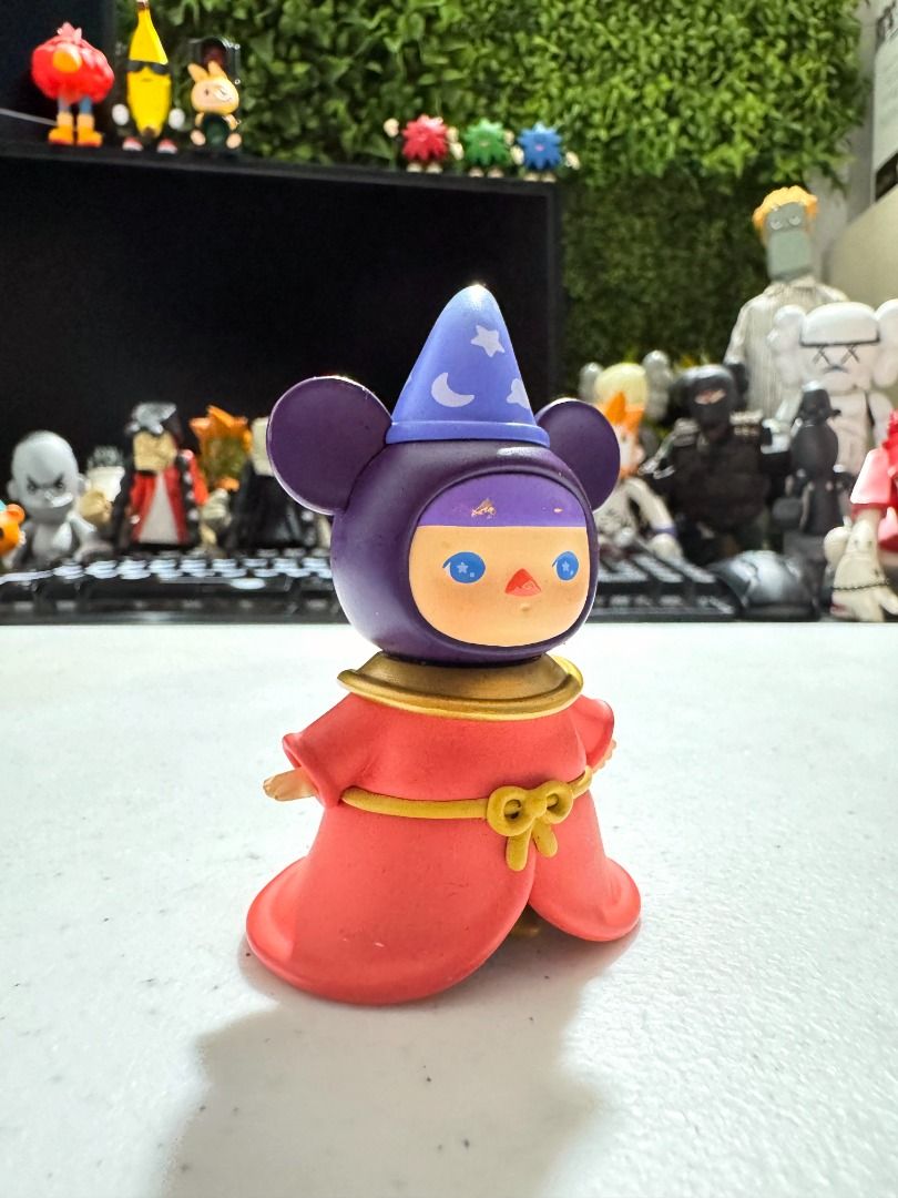 Pop Mart Pucky Mickey Family Series Vinyl Toy / Vinyl Figure, Hobbies ...