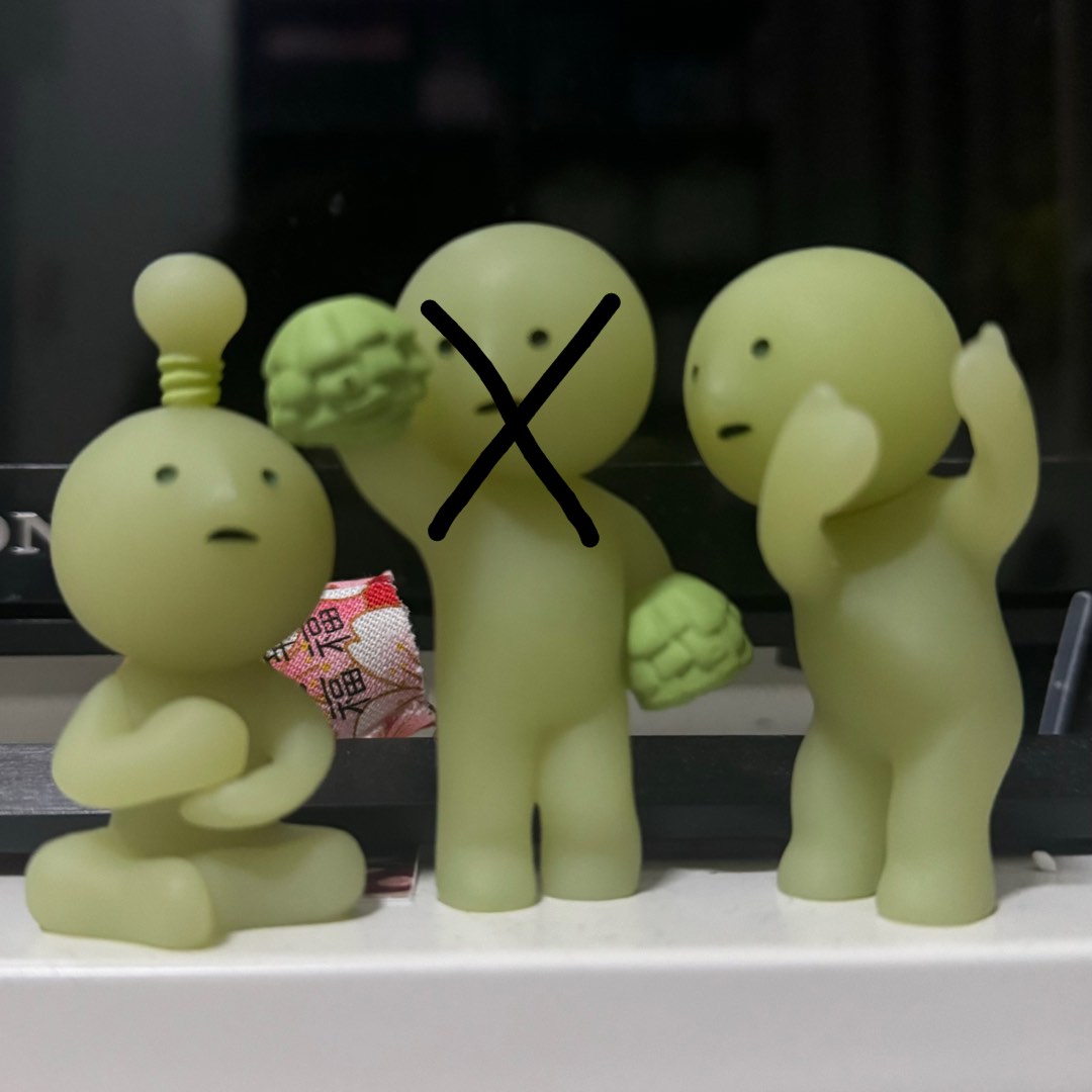 smiski set (good idea,holding) , Hobbies & Toys, Toys & Games on Carousell