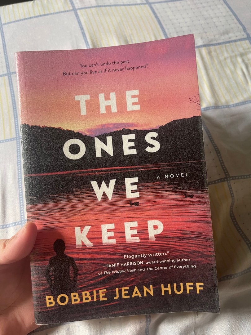 The ones we keep by Bobbie Jean Huff, Hobbies & Toys, Books & Magazines ...