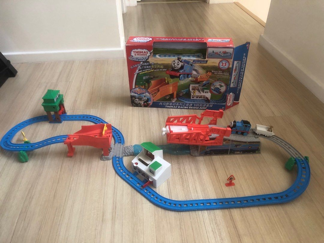 Thomas and friends set, Hobbies & Toys, Toys & Games on Carousell