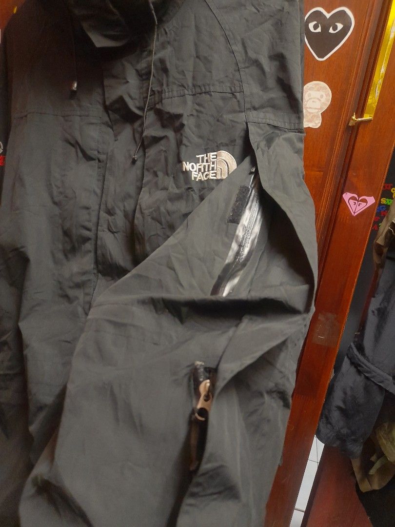 tnf goretex gorpcore, Men's Fashion, Coats, Jackets and Outerwear on ...