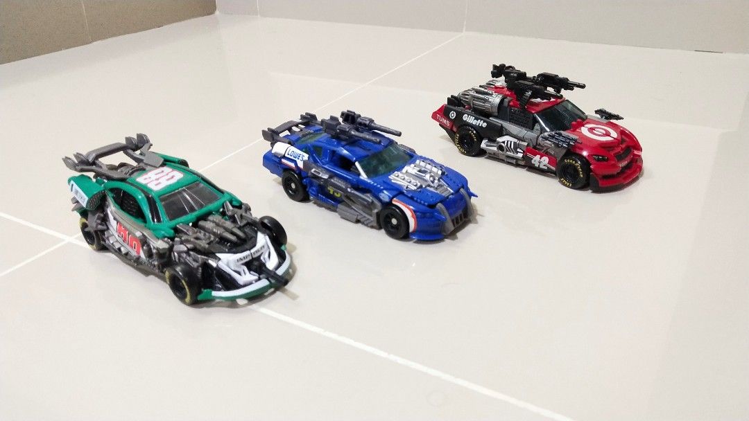 Transformers DOTM 'The Wreckers' Autobot Commandos Set Hasbro Studio ...