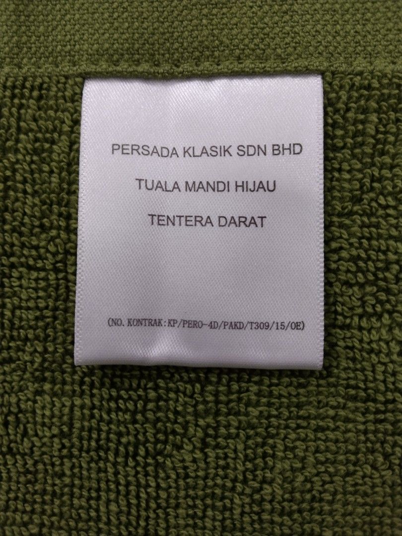 Tuala Mandi Hijau Askar, Furniture & Home Living, Bedding & Towels on ...