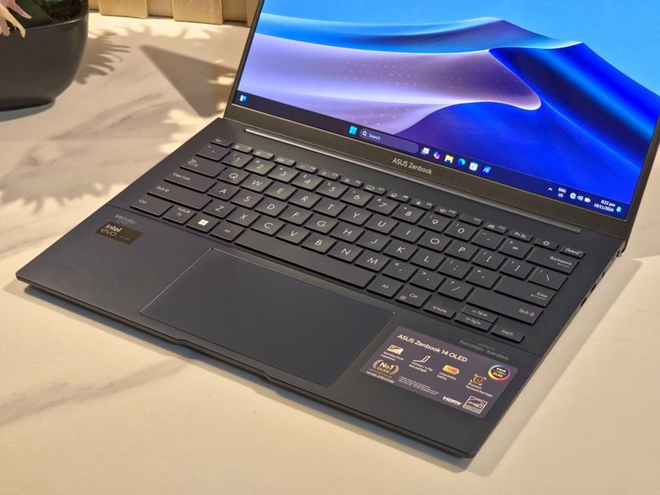 Asus ZenBook 14 UX3405MA OLED laptop Display Intel Core 5 125H 16GB RAM ...