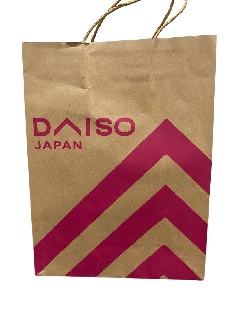 Daiso Paper Bag, Desain & Kerajinan Tangan, Lainnya di Carousell