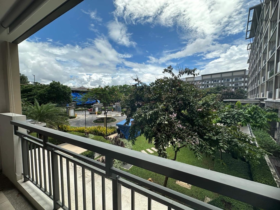 DMCI Maple Place 2br Condo with Parking near BGC Makati Ortigas Pasig ...