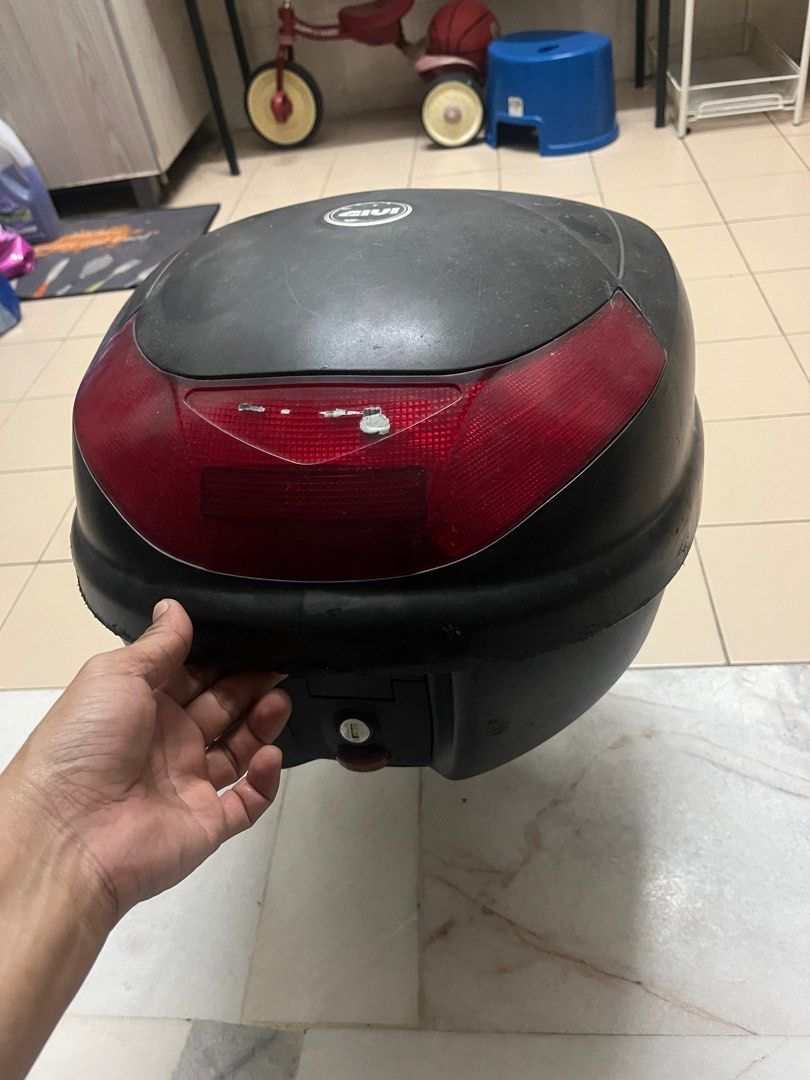 📌JUALAN PINDAH RUMAH📌Box motor GIVI, Auto Accessories on Carousell
