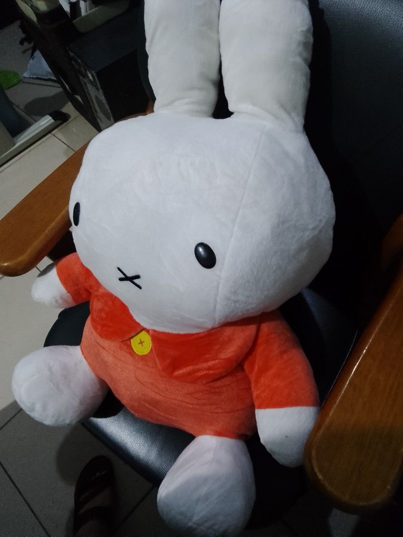Miffy Big, Announcements on Carousell